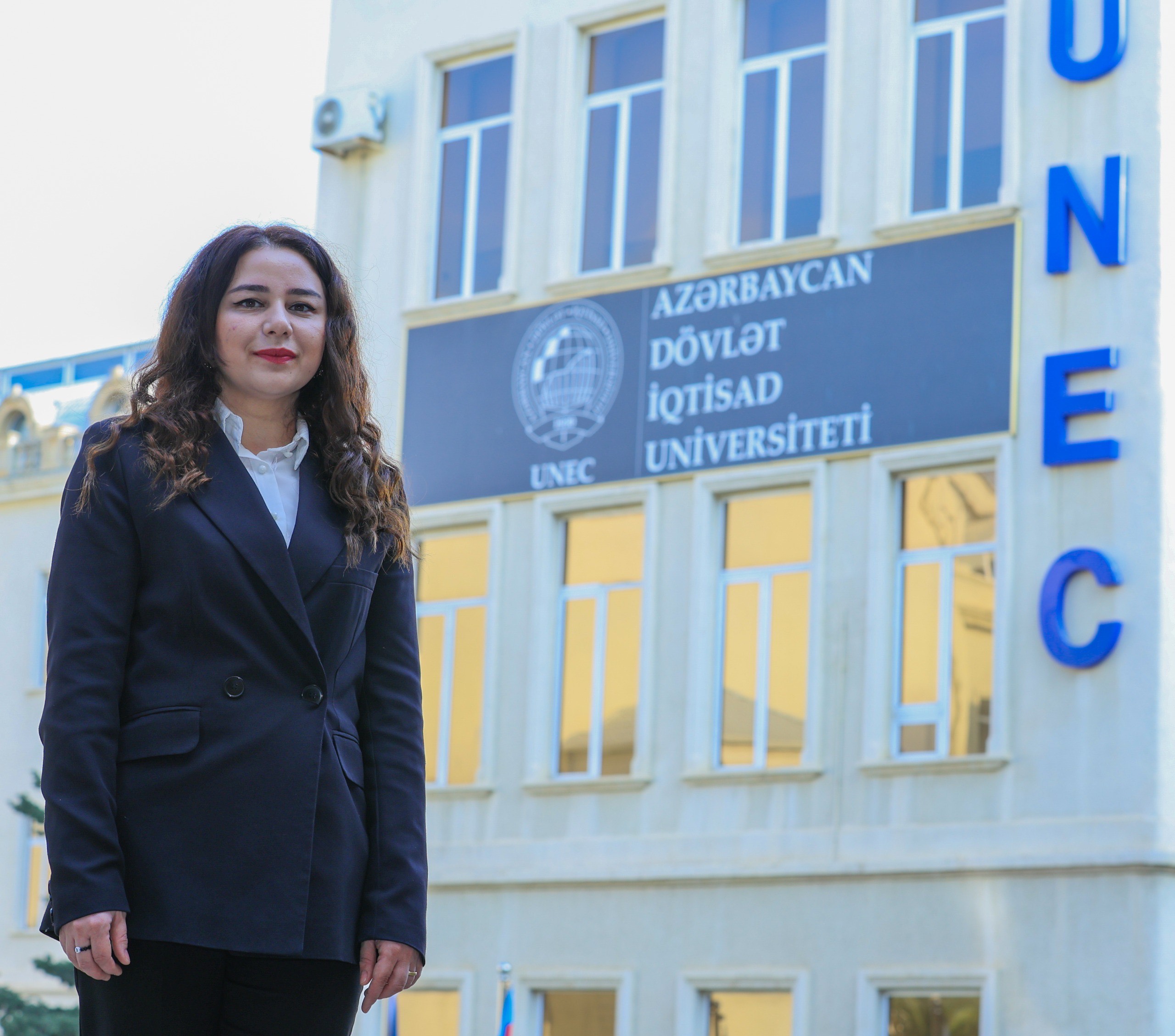 UNEC əməkdaşının moda ilə bağlı araşdırması ProQuest platformasına ...